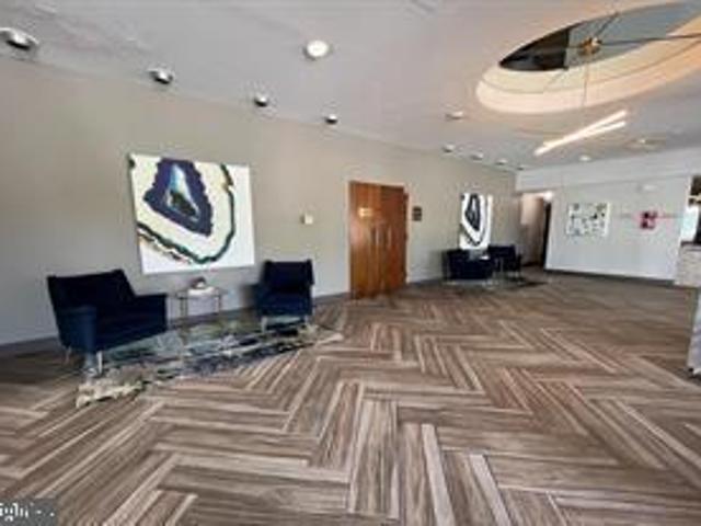 3601 Clarks Lane # 516