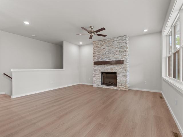 3601 e gladiolus place