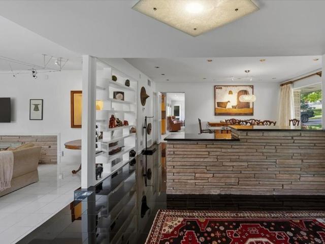 3601 Encanto
