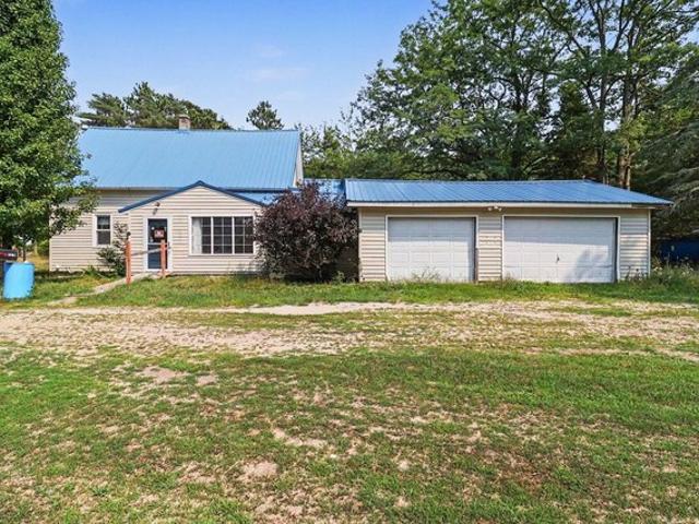 3601 Sass Rd, Manistee, MI 49660