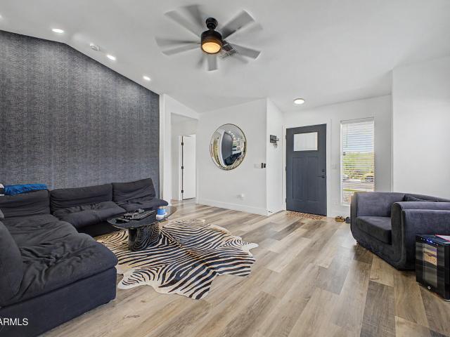 3601 w cat balue drive
