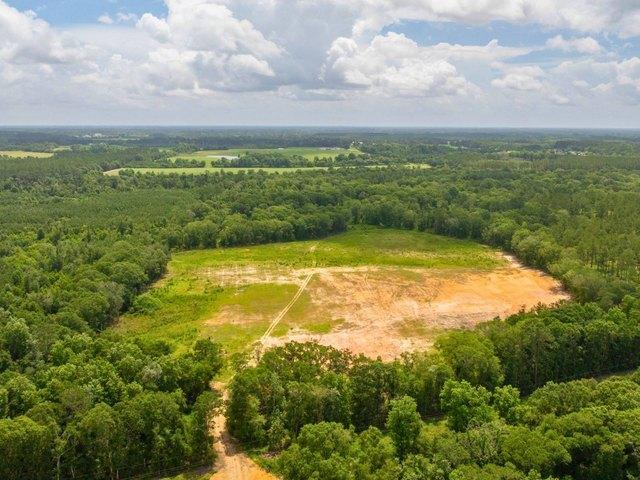 3601 3 Tallokas Rd, Moultrie, GA 31788
