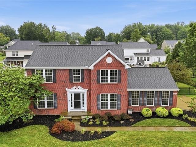 36035 Harbor Dr, North Ridgeville, OH 44039