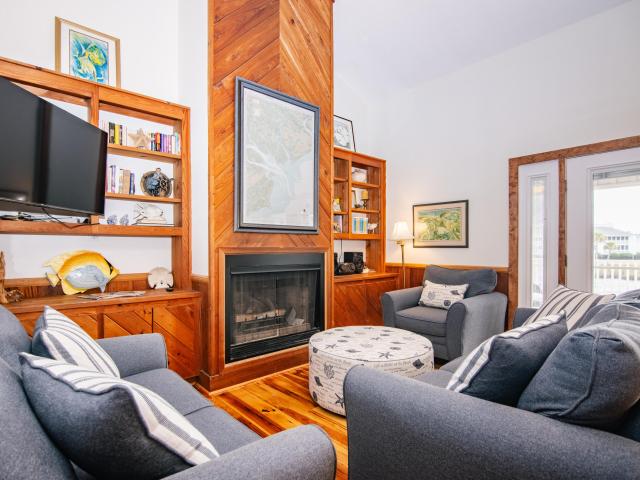 3603 Bay Point Drive