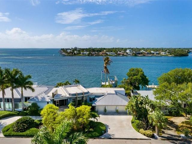 360 26th Ave SE, Saint Petersburg, FL 33705
