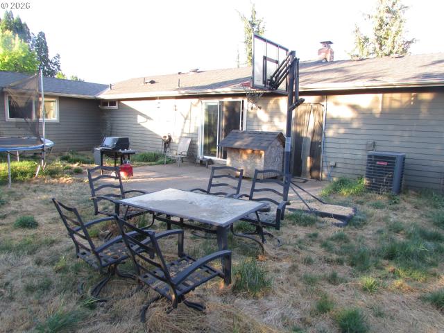360 cindy ln