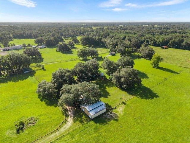 360 and 390 Se 30th Ave, Trenton, FL 32693