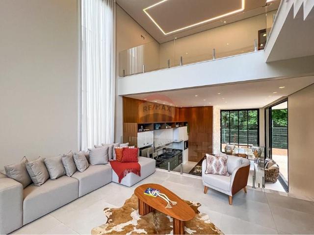 360 Área Útil Casa de Condomínio Alugar, 4 Dormitórios localizado em Alphaville Esplanada, Votorantim, São Paulo, 18118087 | Brasil