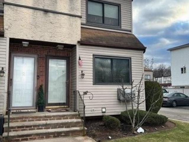 360 Barlow Ave Unit 1, Staten Island, NY 10308