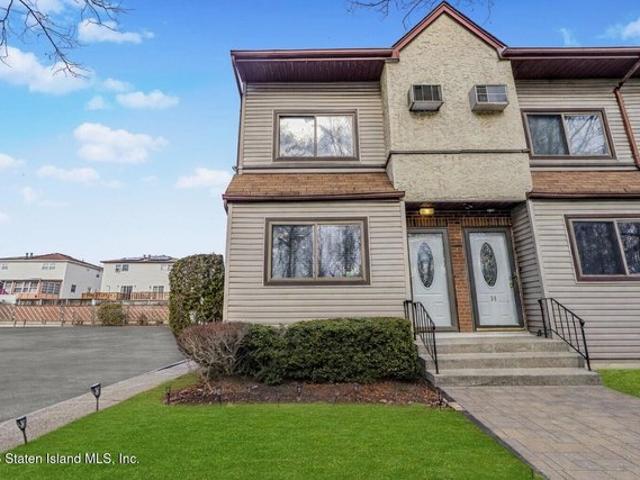 360 Barlow Ave Unit 40, Staten Island, NY 10308
