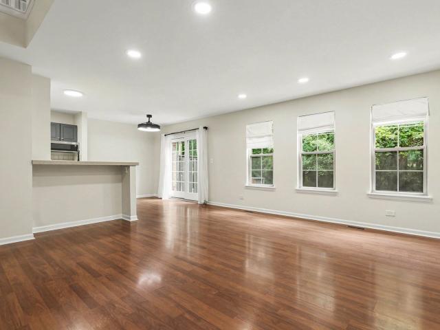 360 Golfview Court # 360