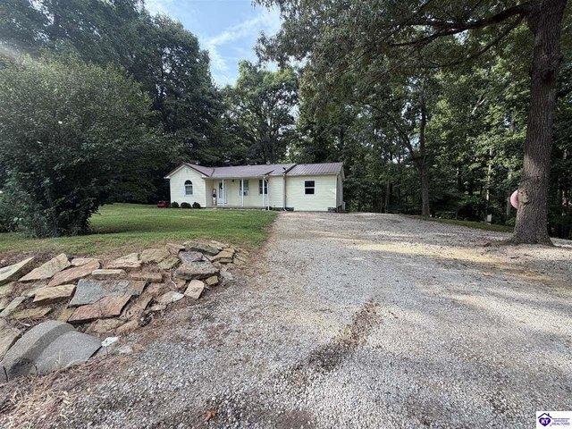 360 Givens Ln, Eastview, KY 42732