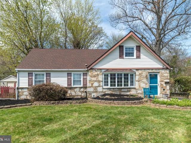 360 Deb Ln, Warminster, PA 18974