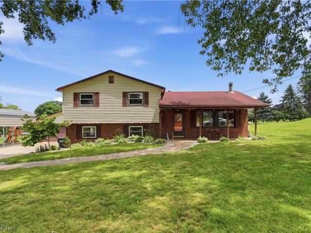360 Dietz Ave NE, East Canton, OH 44730
