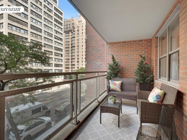 360 E 72ND Street A307