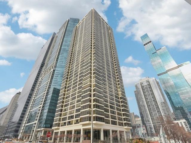 360 E Randolph St Apt 1102, Chicago, IL 60601