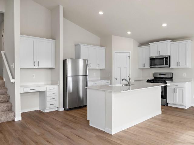 360 Florence Avenue S