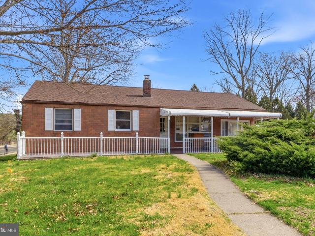 360 Hollowbrook Dr, Ewing, NJ 08638 | MLS #NJME2074 | Compass