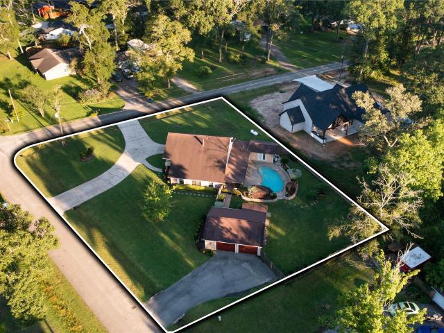 360 Hollyglenn Street