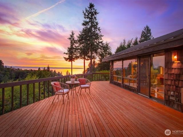 360 Heather Rd, Everett, WA 98203