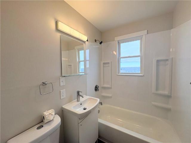 360 Hemlock Dr, Coraopolis, PA 15108 | MLS #1745