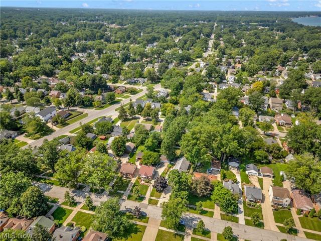 360 Huntmere Drive