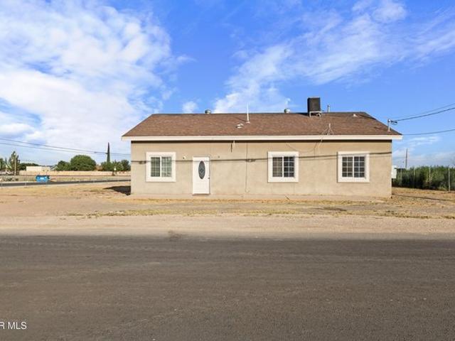360 Judge Bean Cir, Clint, TX 79836