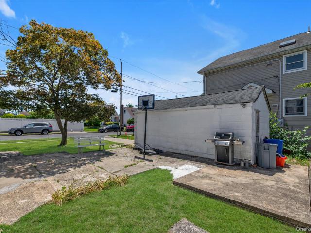 360 Litchfield Avenue