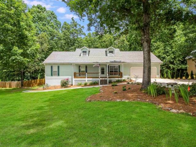 360 McKenzie Dr, Stockbridge, GA 30281