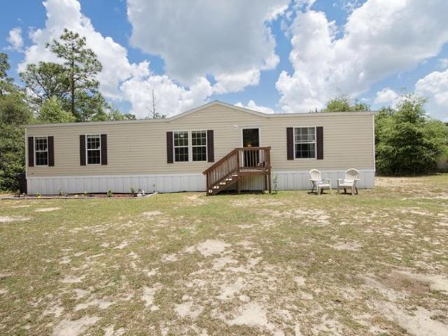 360 Michigan Ln, Defuniak Springs, FL 32433