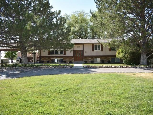 360 N State St, Ferron, UT 84523
