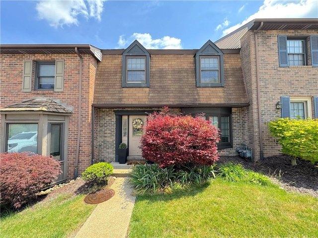 360 Nature Trail Ln, Murrysville, PA 15668