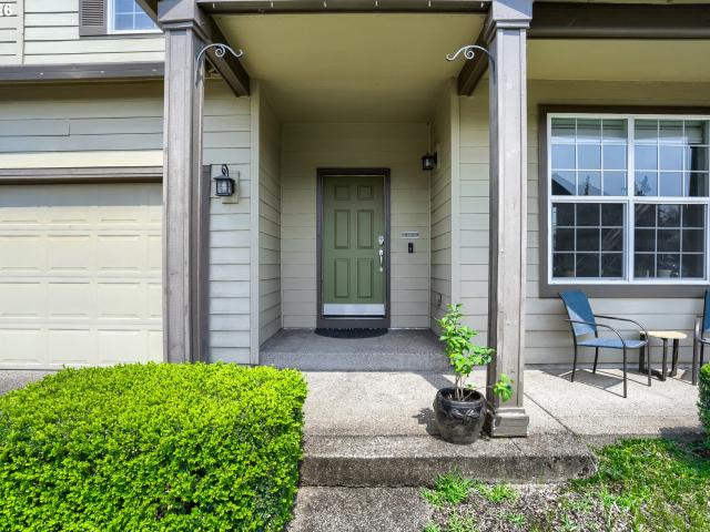 360 ne 19th ave