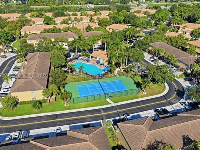 360 NE Coconut Cir, Weston, FL 33326