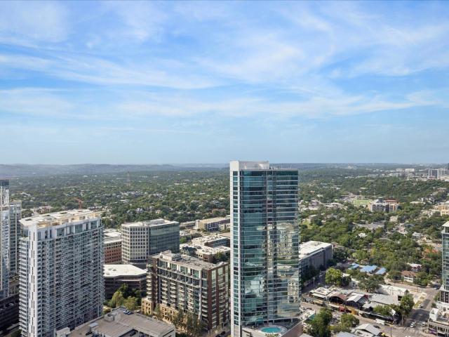 360 Nueces St # 4202