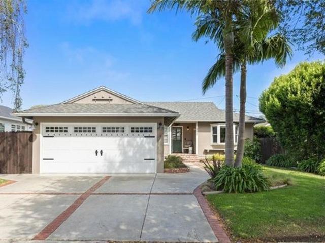 360 S Dos Caminos Ave, Ventura, CA 93003