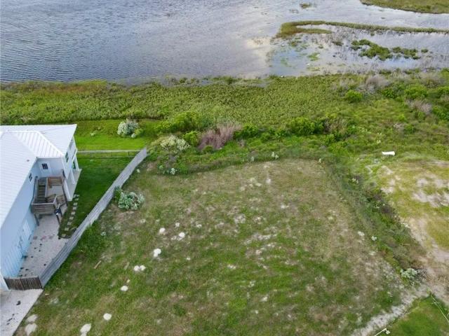 360 Paradise Pointe Dr, Port Aransas, TX 78373 | MLS #473470