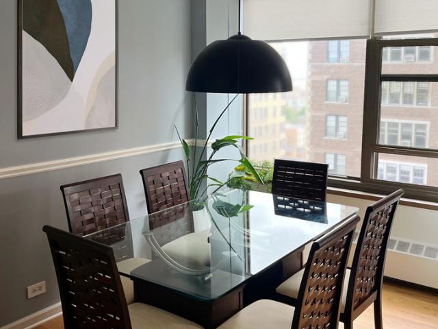 360 w wellington avenue # 13d