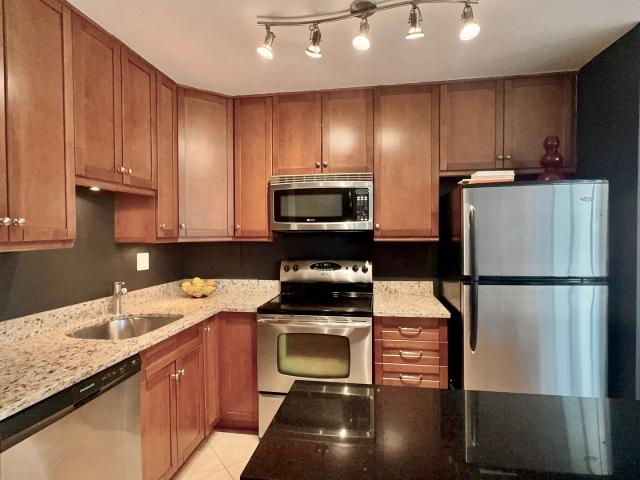 360 W Wellington Avenue # 15D