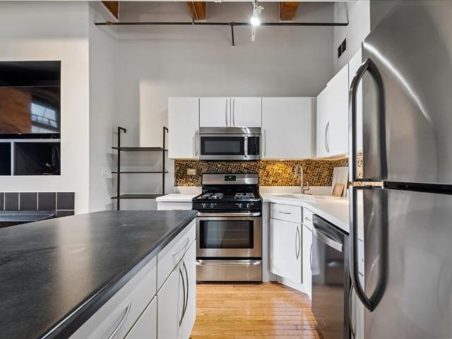 360 W Illinois Street # 312