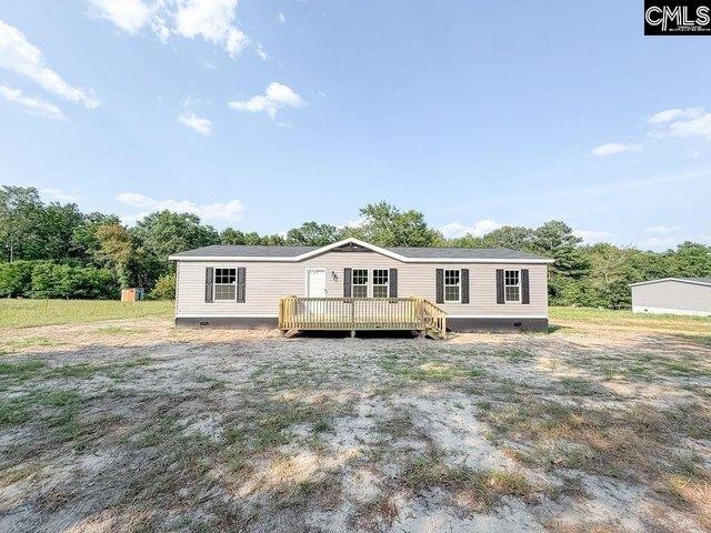 360 Wagontong Rd, Wagener, SC 29164
