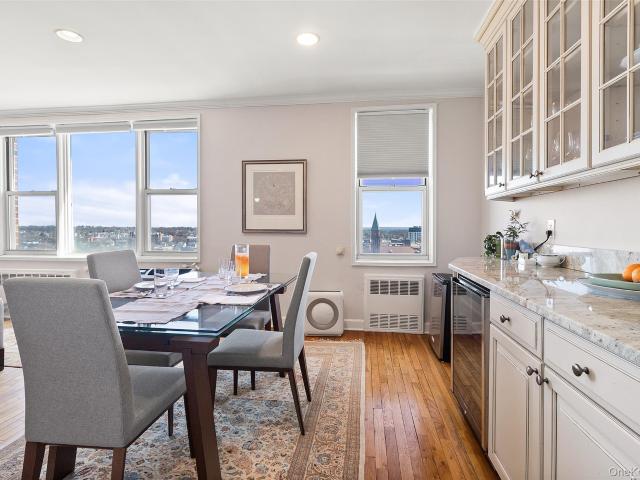 360 Westchester Avenue 522