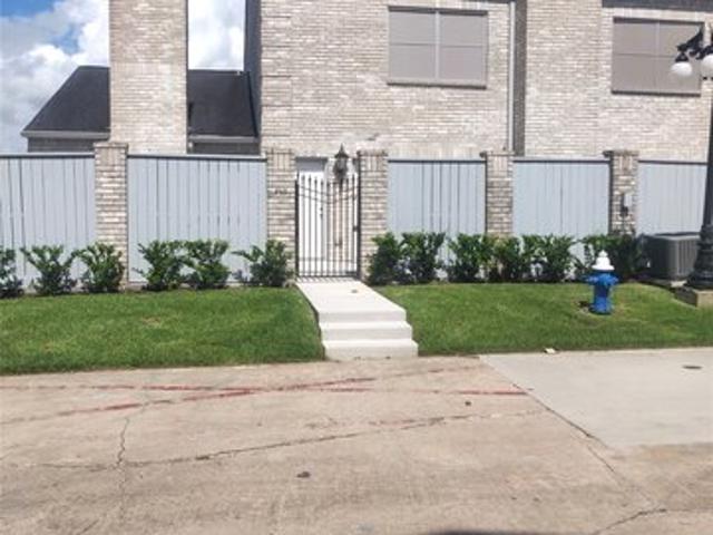 360 Wilcrest Dr Unit 360, Houston, TX 77042