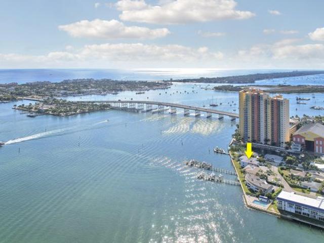 360 Wilma Cir, Riviera Beach, FL 33404