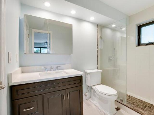 360 Wilma Cir, Unit 7, Riviera Beach, FL 33404 | MLS #R11155