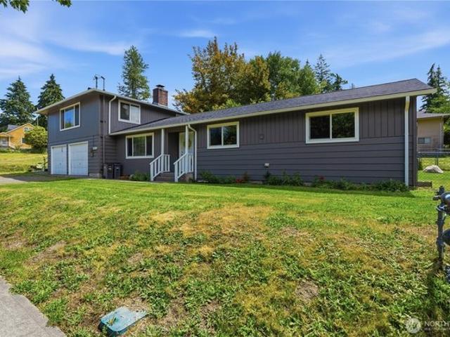 360 Tremont St W, Port Orchard, WA 98366