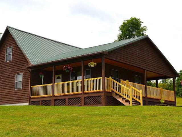 360 Valley Ridge Cir, Frankford, WV 24938