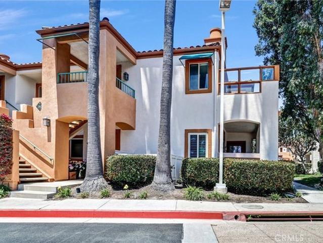 360 Villa Point Dr, Newport Beach, CA 92660
