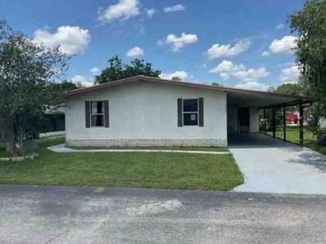36141 Zinnia Ave, Zephyrhills, FL 33541