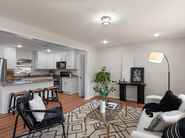 3614 Floral Dr